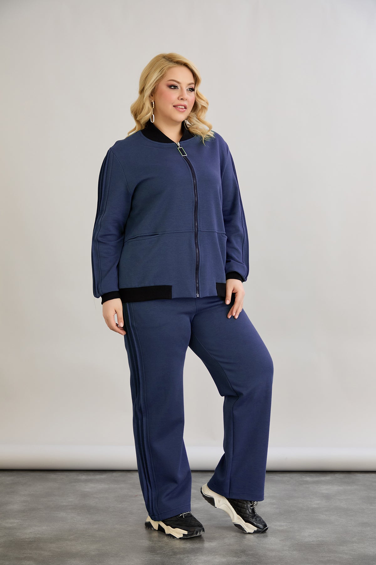 Спортни и Ежедневни екипи в големи размери – Maxifashion.bg